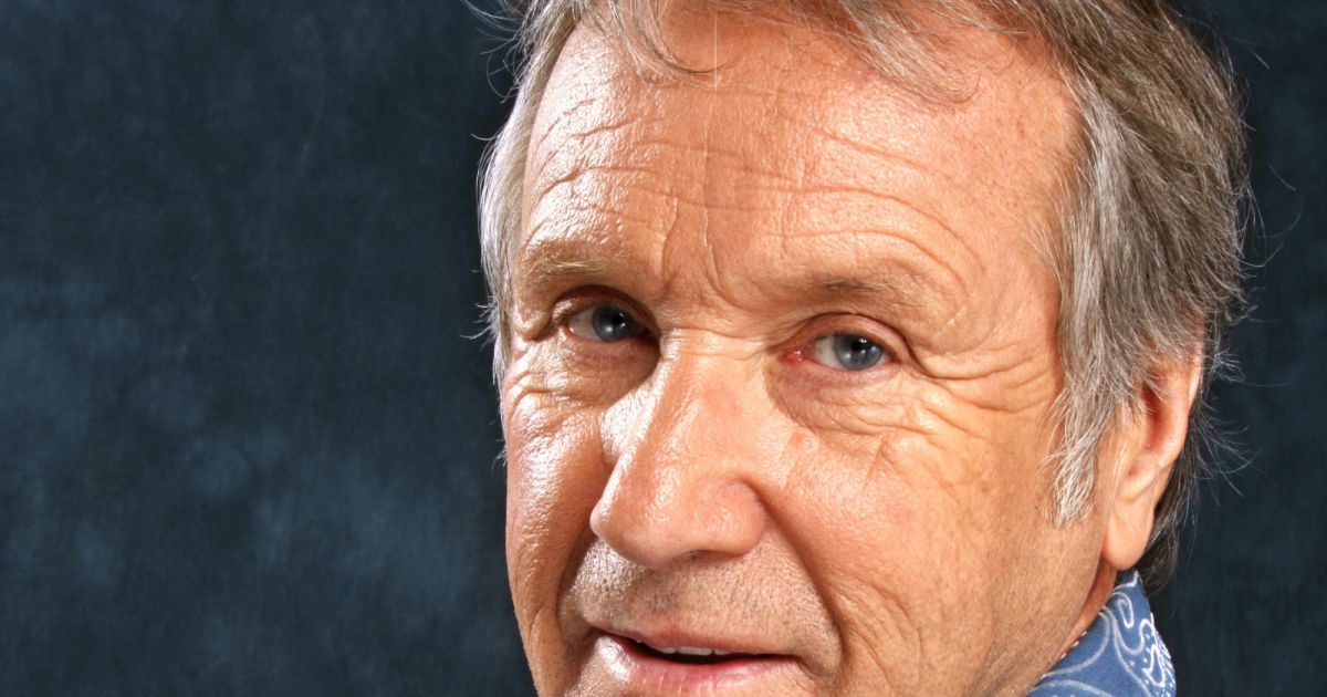 Yves Rénier brouillé avec une ex star de la TV, pour une histoire de ...