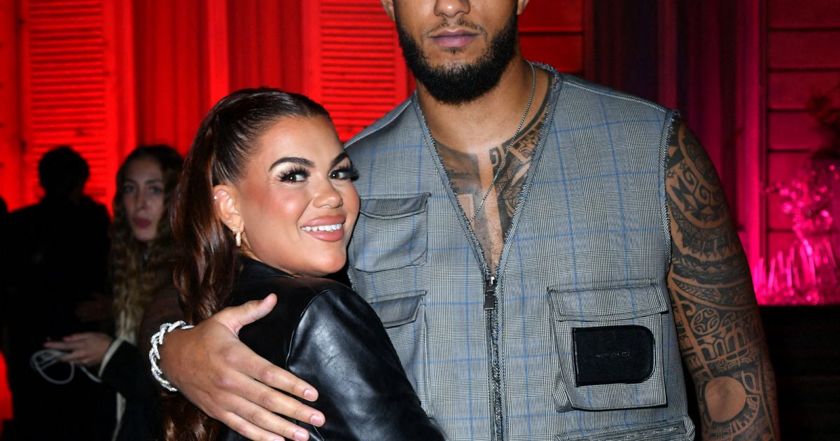 Tony Yoka et sa compagne Chloé - Arrivées à la soirée Scandal par Jean-Paul Gaultier lors de la ...