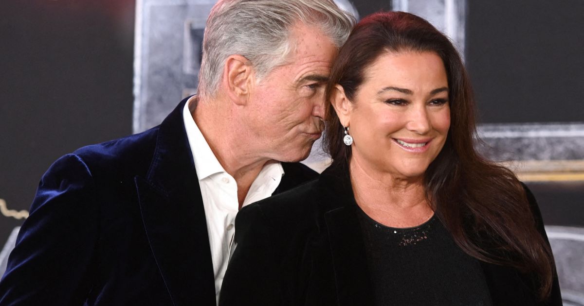Pierce Brosnan et sa femme Keely Shaye Smith à l'avant-première du film ...