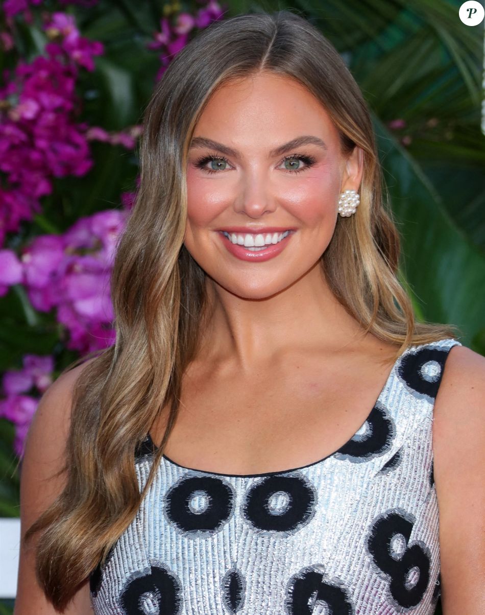 Hannah Brown - Première du film Ticket To Paradise à Los Angeles, le 17 ...