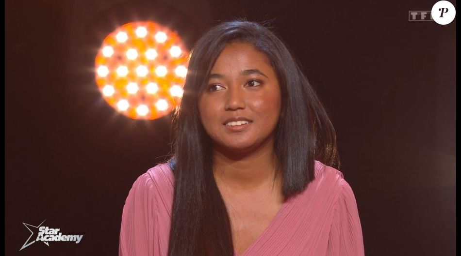 Anisha lors du premier prime de la Star Academy 2022, le 15 octobre ... Anisha lors du premier prime de la Star Academy 2022, le 15 octobre ...