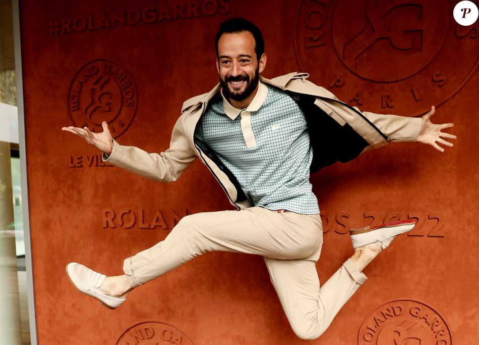 Mathieu Forget au village lors des Internationaux de France de Tennis ...