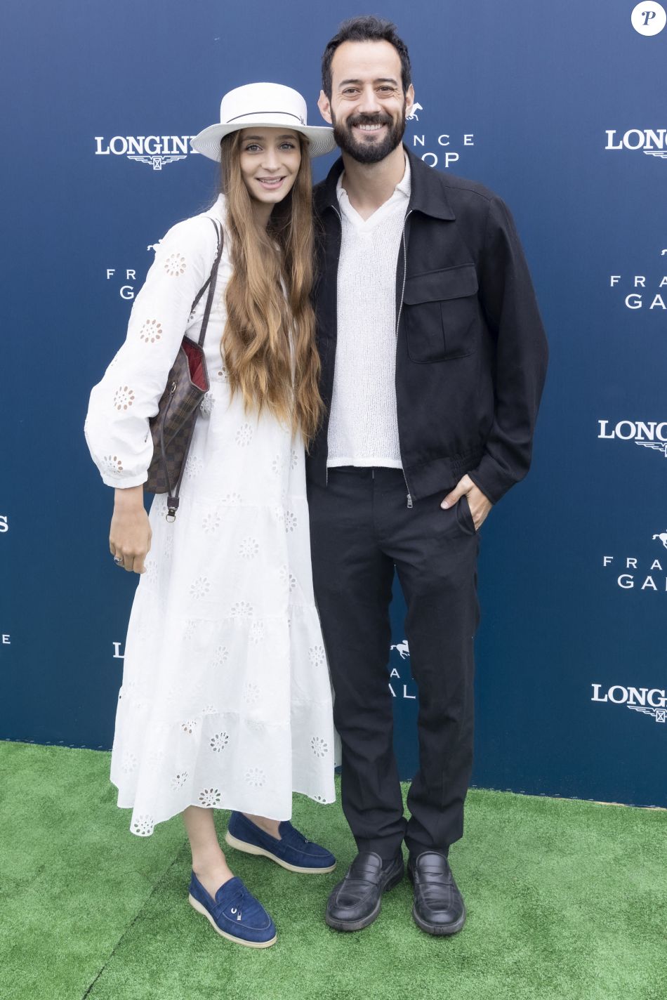 Victoria Dauberville, Mathieu Forget - Photocall du Prix de Diane ...