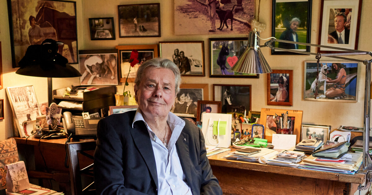 Alain Delon : La superbe Rosalie, mère de ses 2 enfants, dévoile une ...