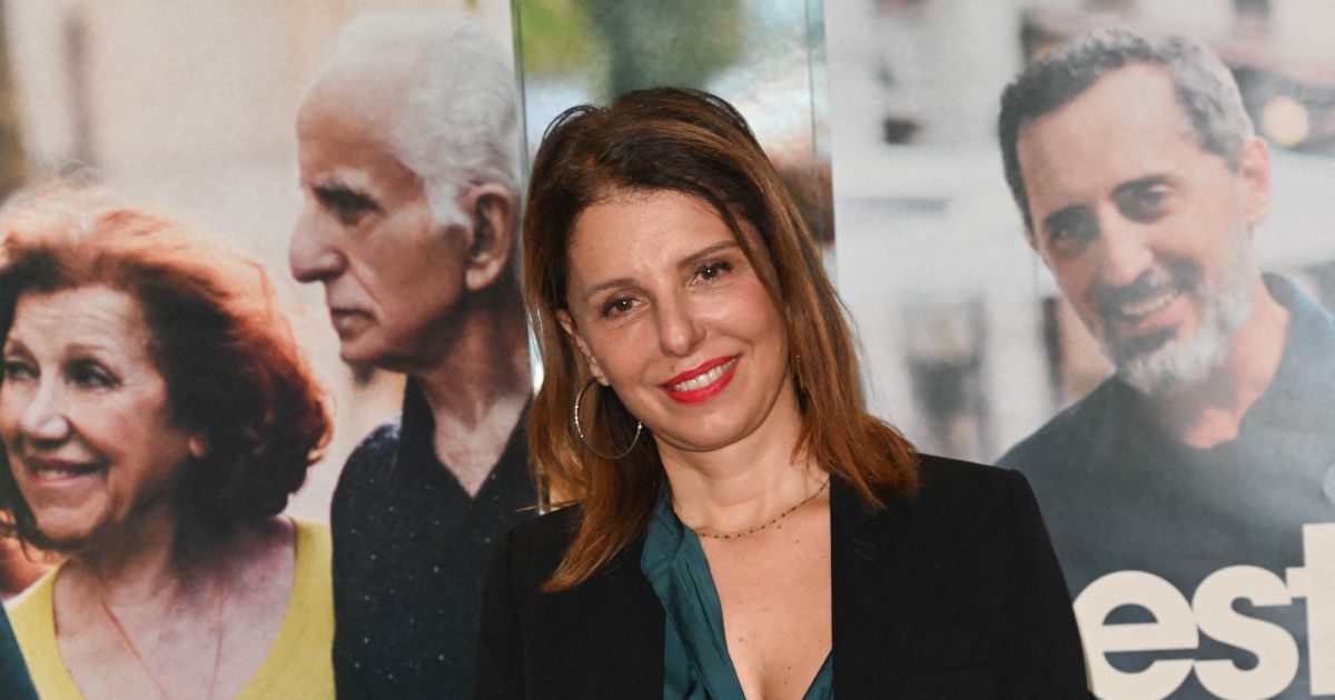 Judith Elmaleh à la première du film Reste Un Peu au cinéma UGC Ciné ...