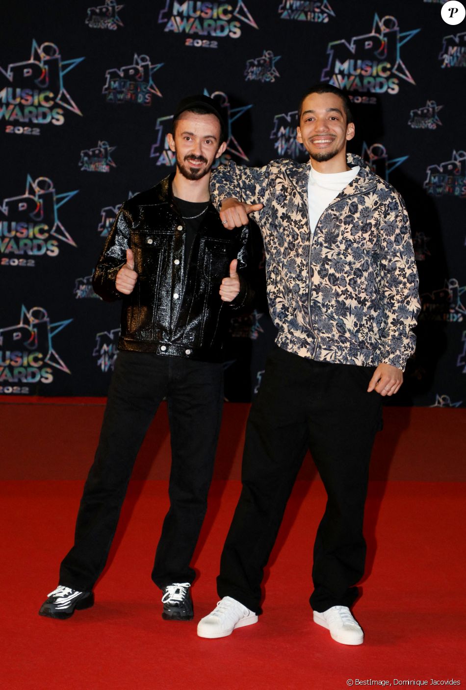 Sosies de Big Flo et Oli au photocall de la 24ème édition des NRJ Music Awards (NMA) au Palais ...