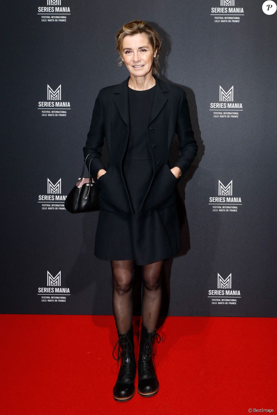 Anne Consigny - Photocall de la soirée de clôture du festival Séries Mania au Musée des Arts ...