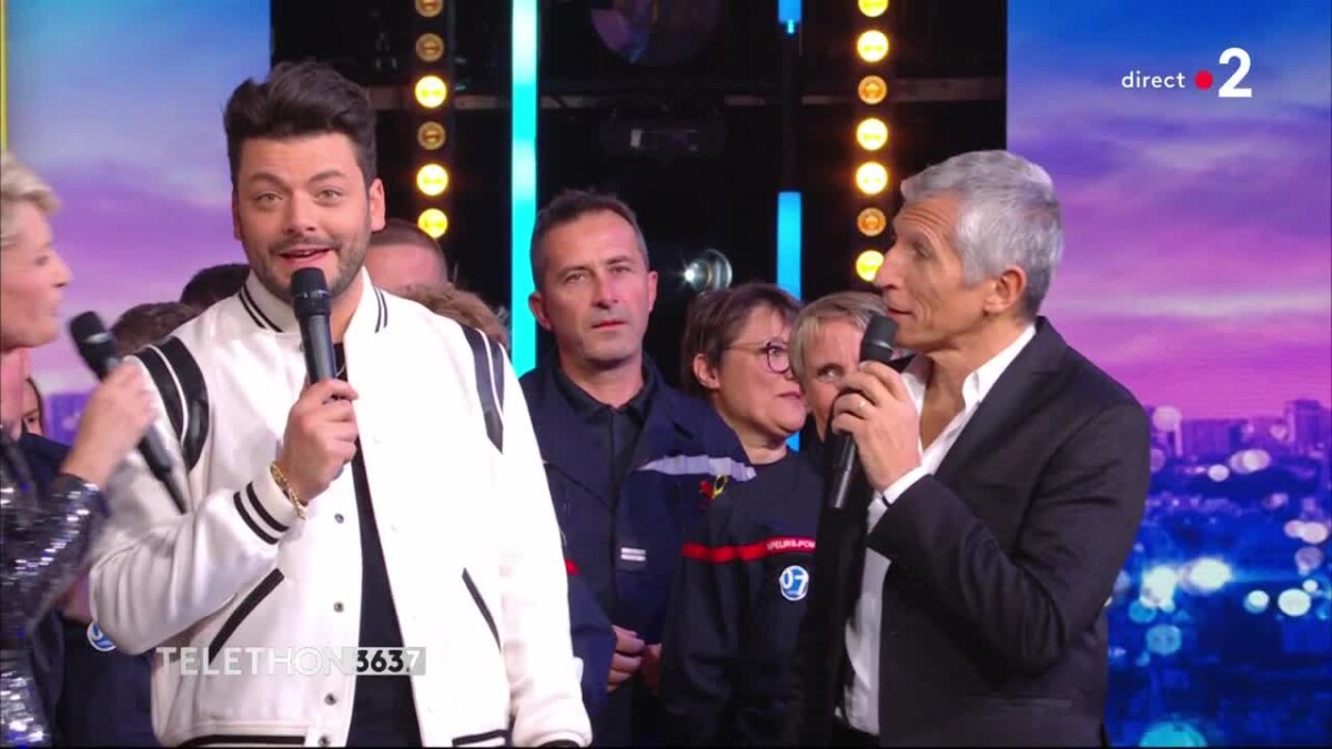 Vidéo : Kev Adams au Téléthon 2022 - Purepeople