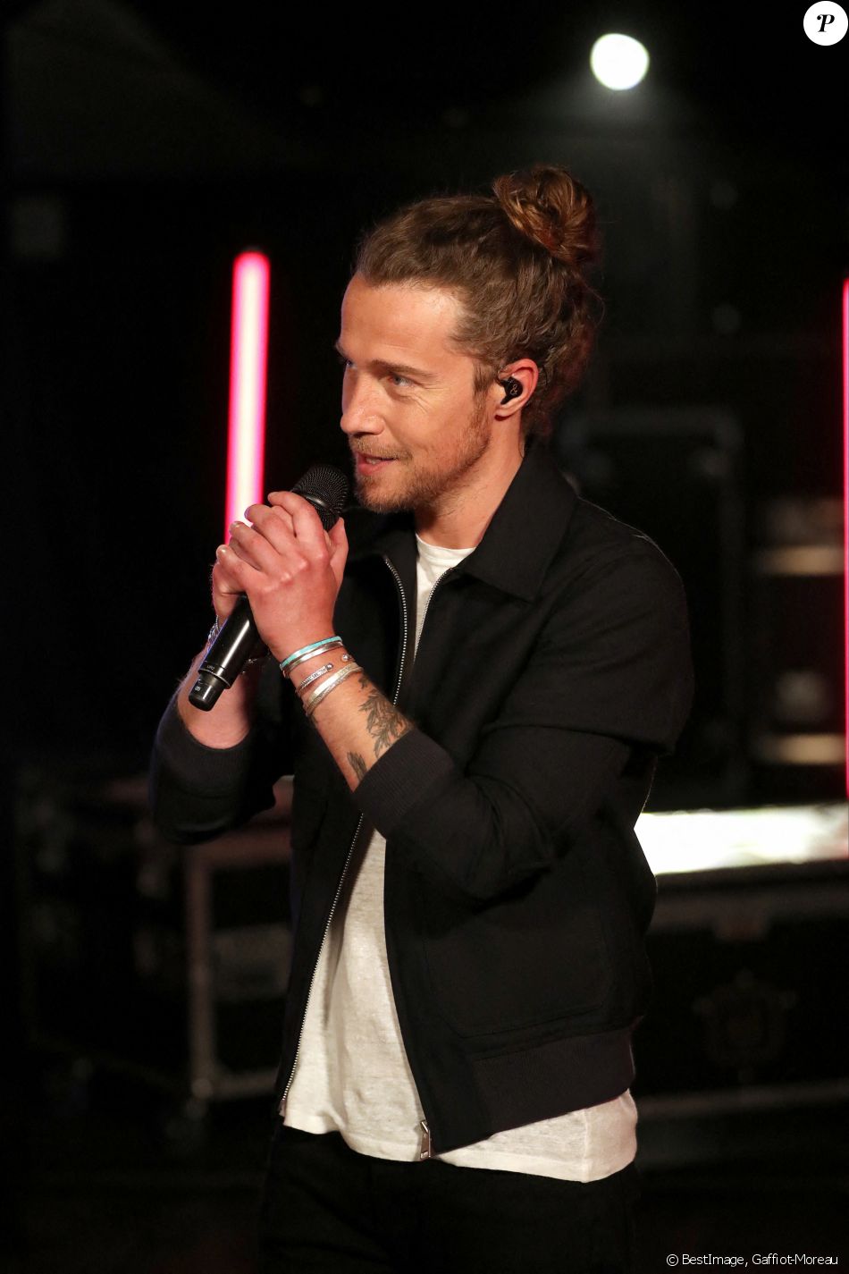 Exclusif - Julien Doré - Backstage de l'enregistrement de l'émission ...