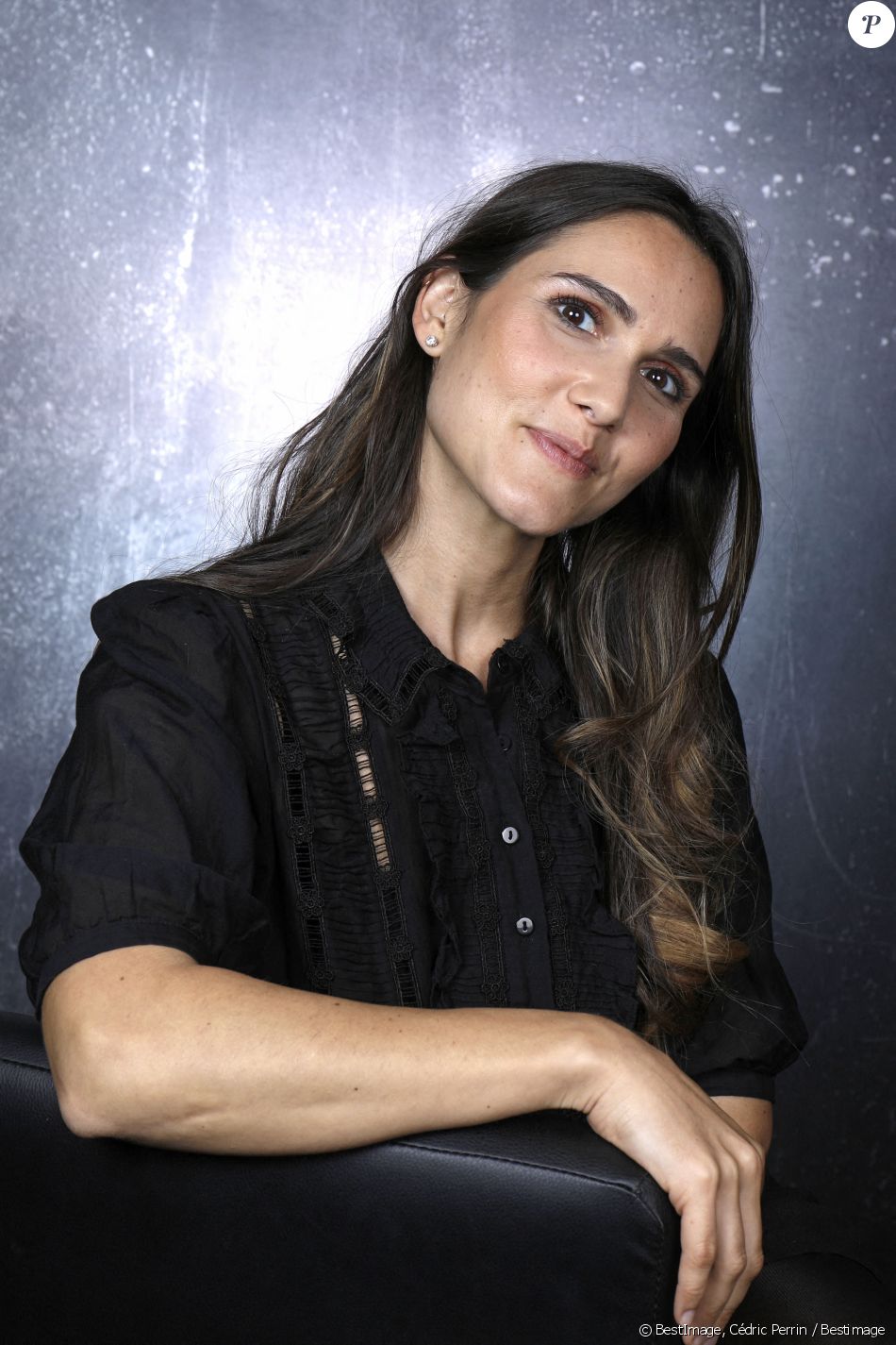 Portraits de Joyce Jonathan lors de l'enregistrement de l'émission Chez ...