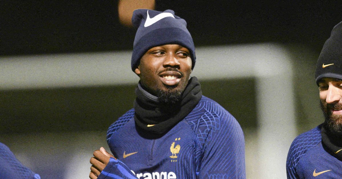 Karim Benzema, Marcus Thuram lors de l'entraînementde l'équipe de ...