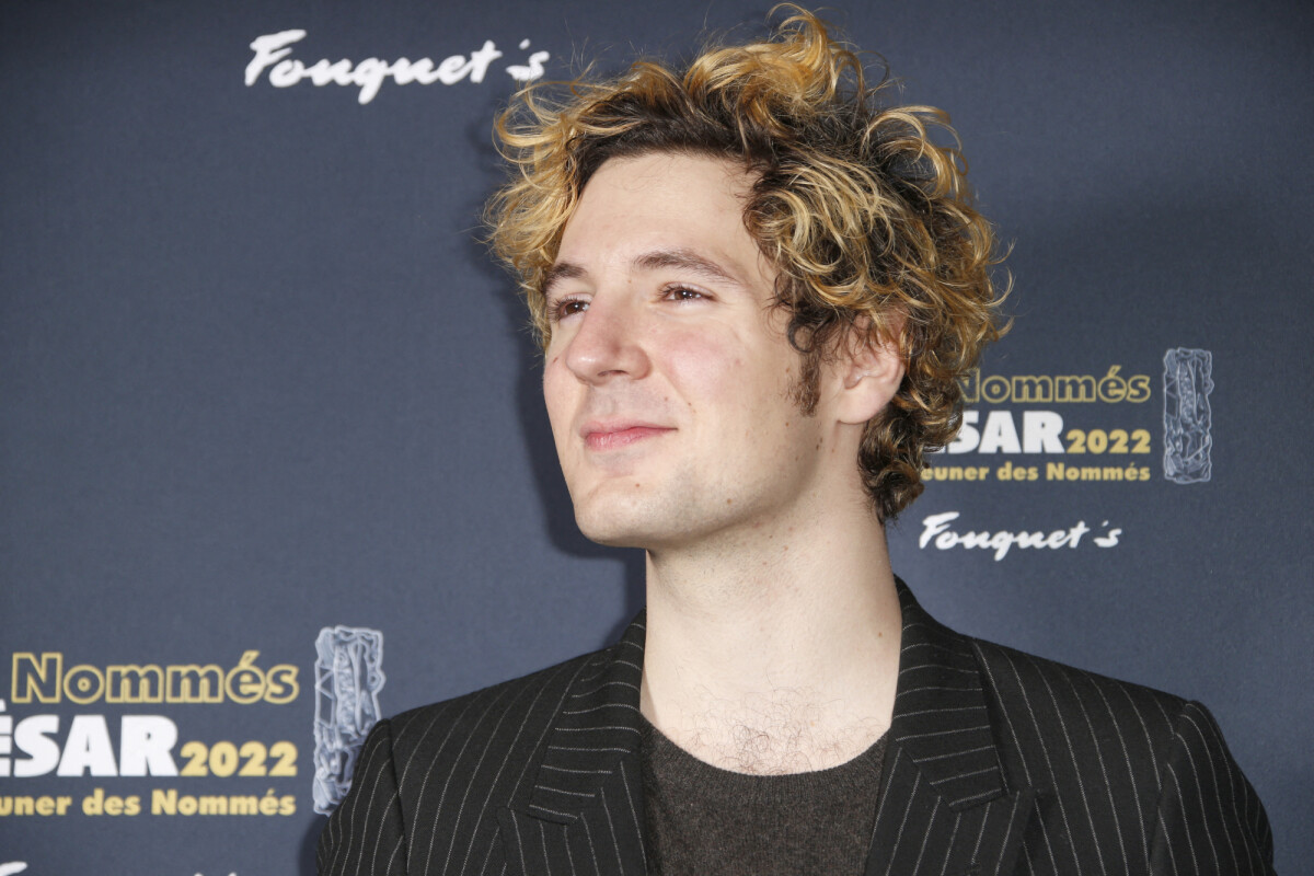 Photo : Vincent Lacoste - Photocall des nommés aux César au Fouquet's à ...