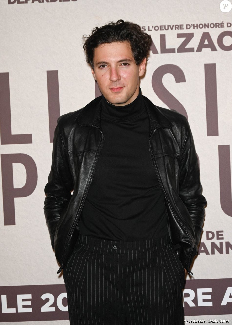Vincent Lacoste lors du photocall de l'avant première du film Illusions ...