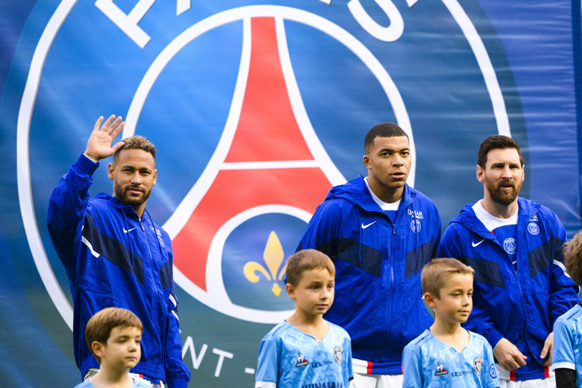 Photo : Neymar Jr (PSG) / Kylian Mbappe (PSG) / Lionel Messi (PSG) - Match de Ligue 1 Uber Eats ...