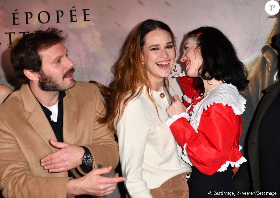 Constance Gay, Hugo Becker, Dorcas Coppin - Avant-première du film ...