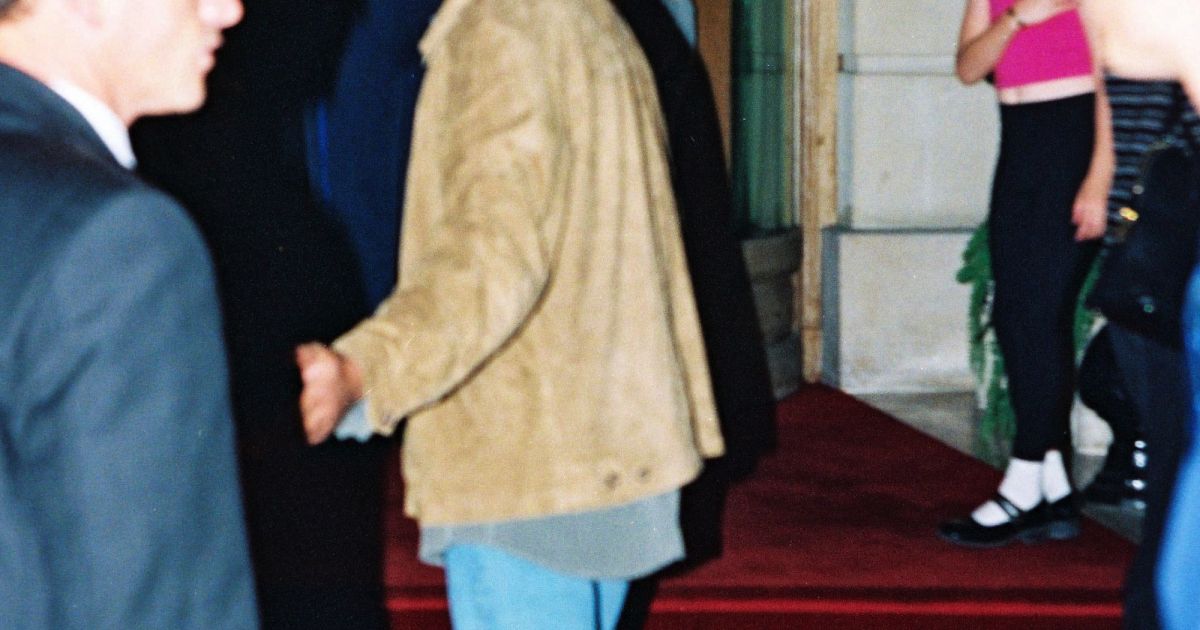 Dodi Al-Fayed avant de prendre le tunnel du pont de l'Alma où il est ...