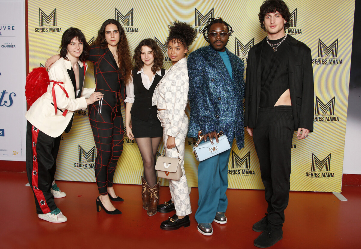 Photo : Angèle Metzger,Léna Garrel, Saül Benchetrit, Paola Locatelli ...