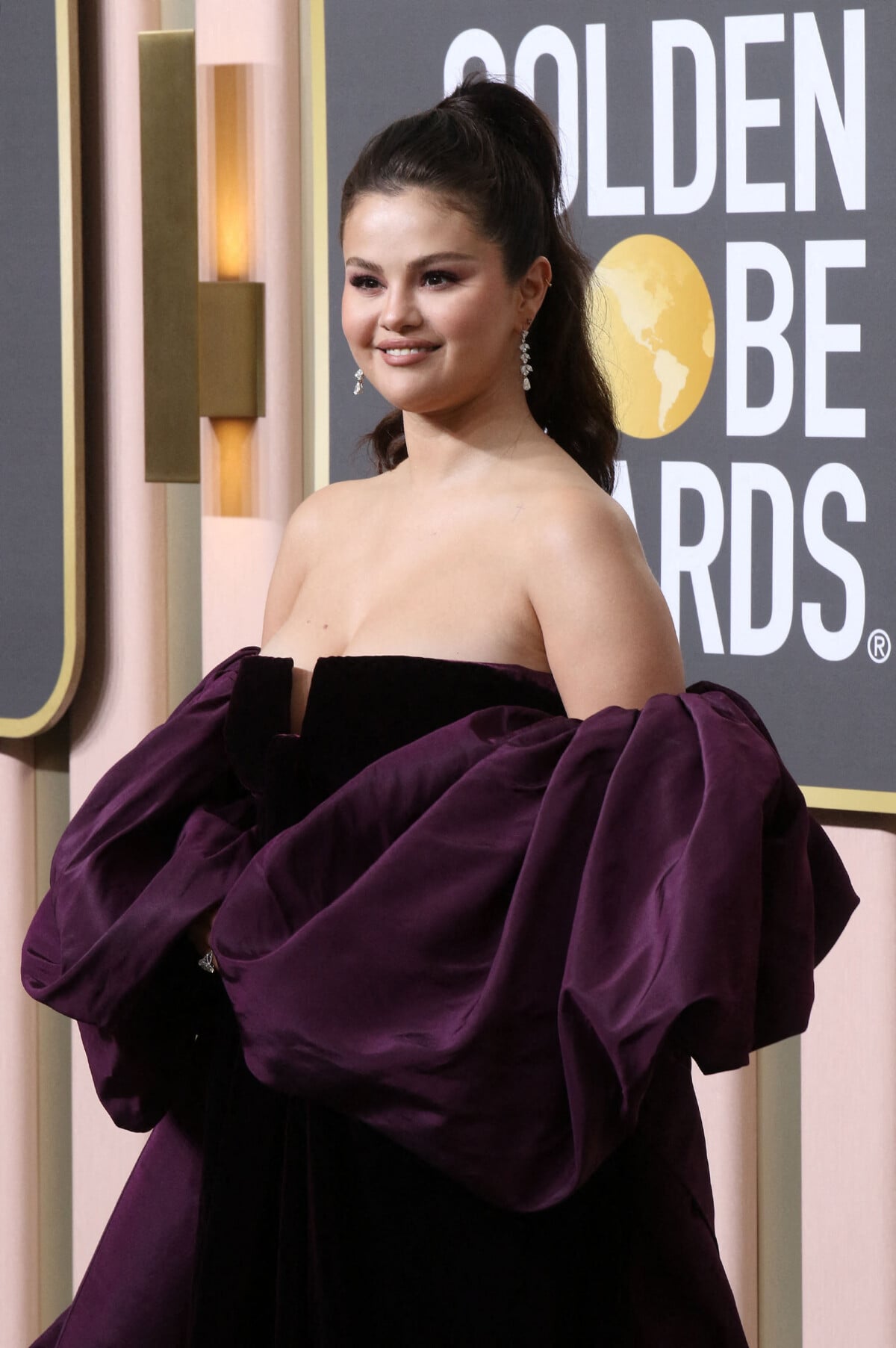 Photo : Selena Gomez au photocall de la 80ème cérémonie des Golden ...