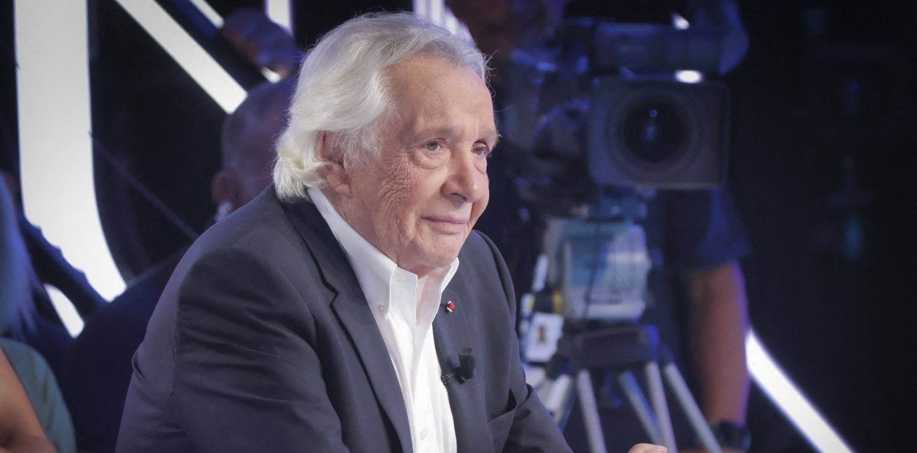 Michel Sardou propriétaire d'un manoir en Normandie : sa condition ...
