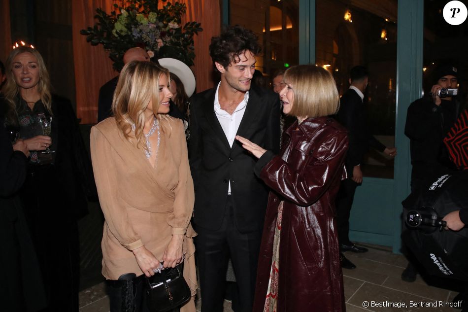 Sienna Miller, Oliver Green et Anna Wintour - Dîner Gucci à l'hôtel ...