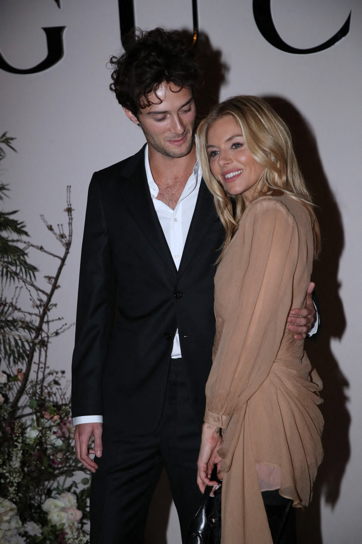Photo : Sienna Miller et son compagnon Oliver Green - Dîner Gucci à l ...