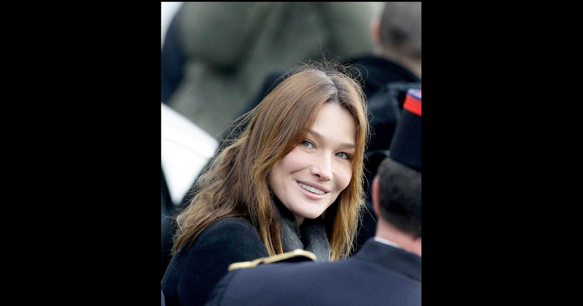 Carla Bruni : Elle joue la présidente et les... Robin des Bois ...