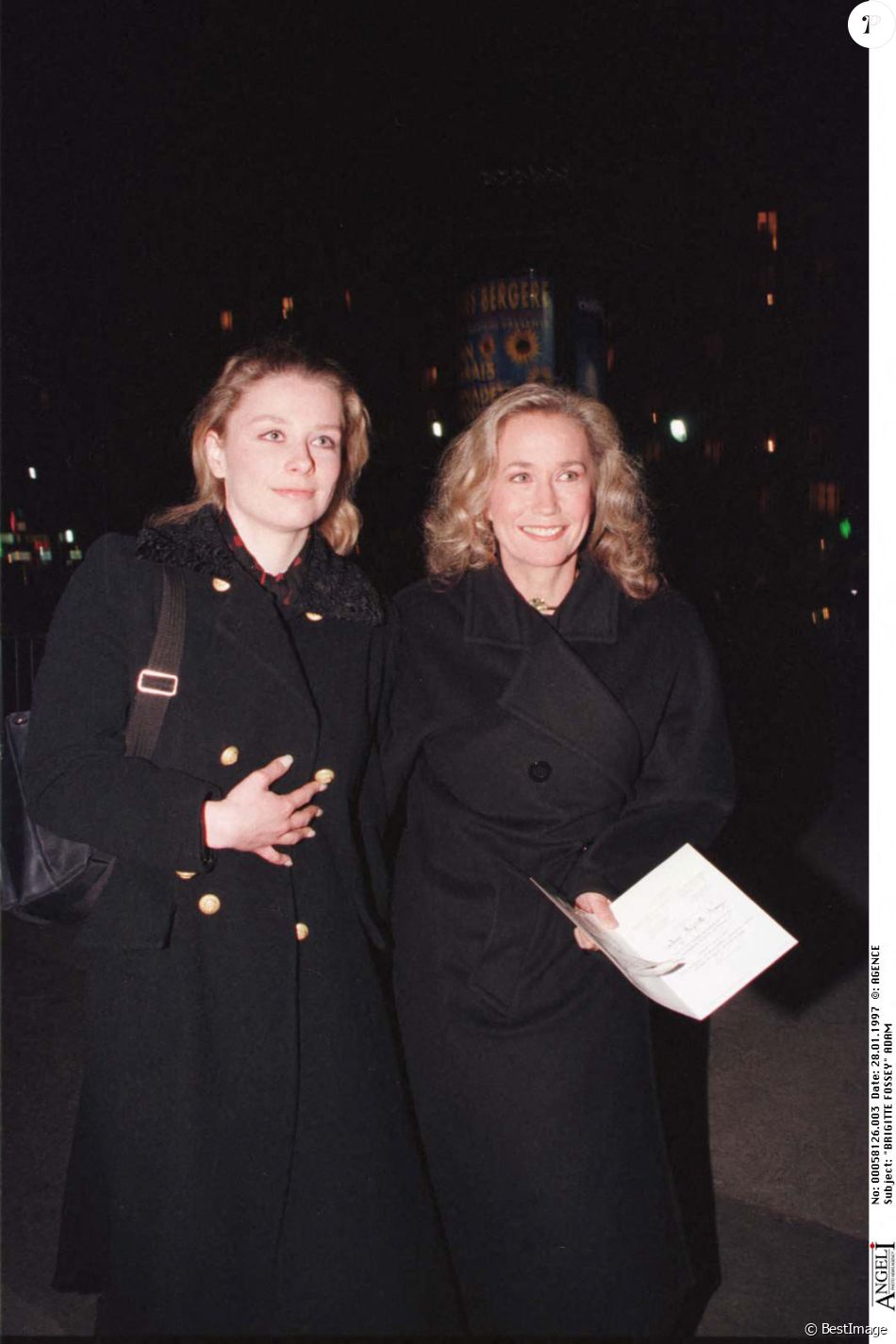 Brigitte Fossey et sa fille Marie Adam lors de la cérémonie des 7 d'or ...