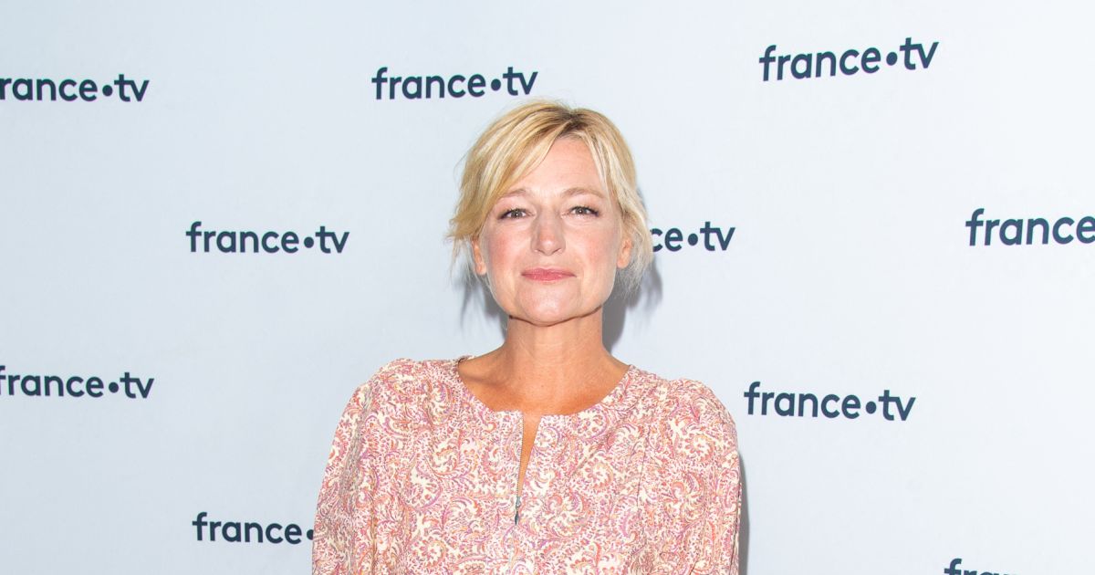 Anne-Elisabeth Lemoine lors du photocall dans le cadre de la conférence ...
