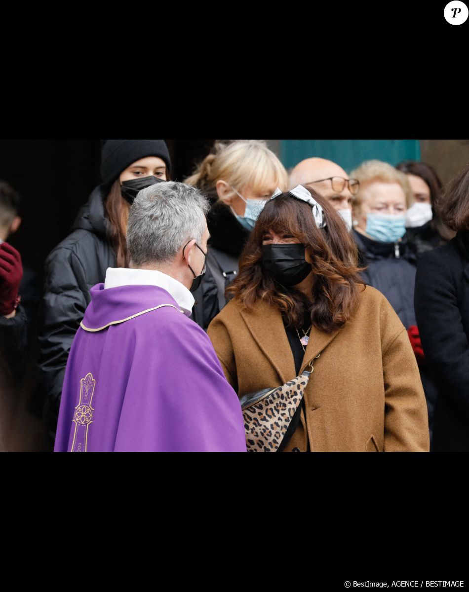 Elsa Wolinski unie par le passé à un célèbre réalisateur : son mariage ...