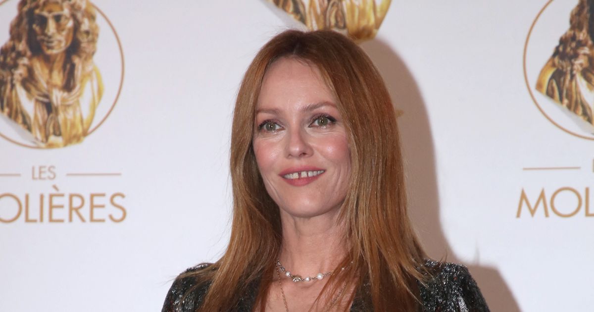 Vanessa Paradis - 33ème Nuit des Molières aux Folies Bergère à Paris le ...