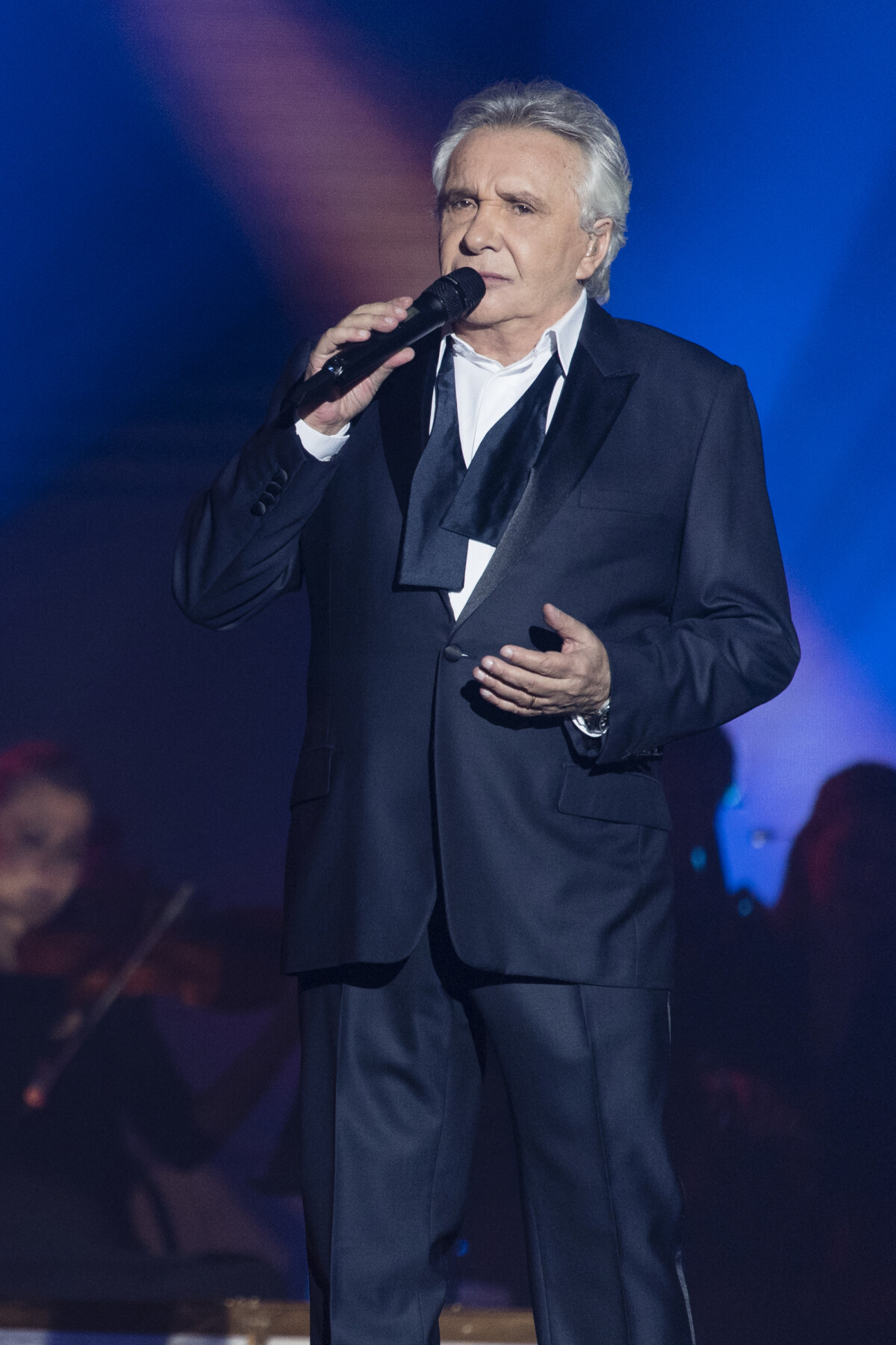 Photo : Michel Sardou devrait en effet remonter sur scène en octobre ...