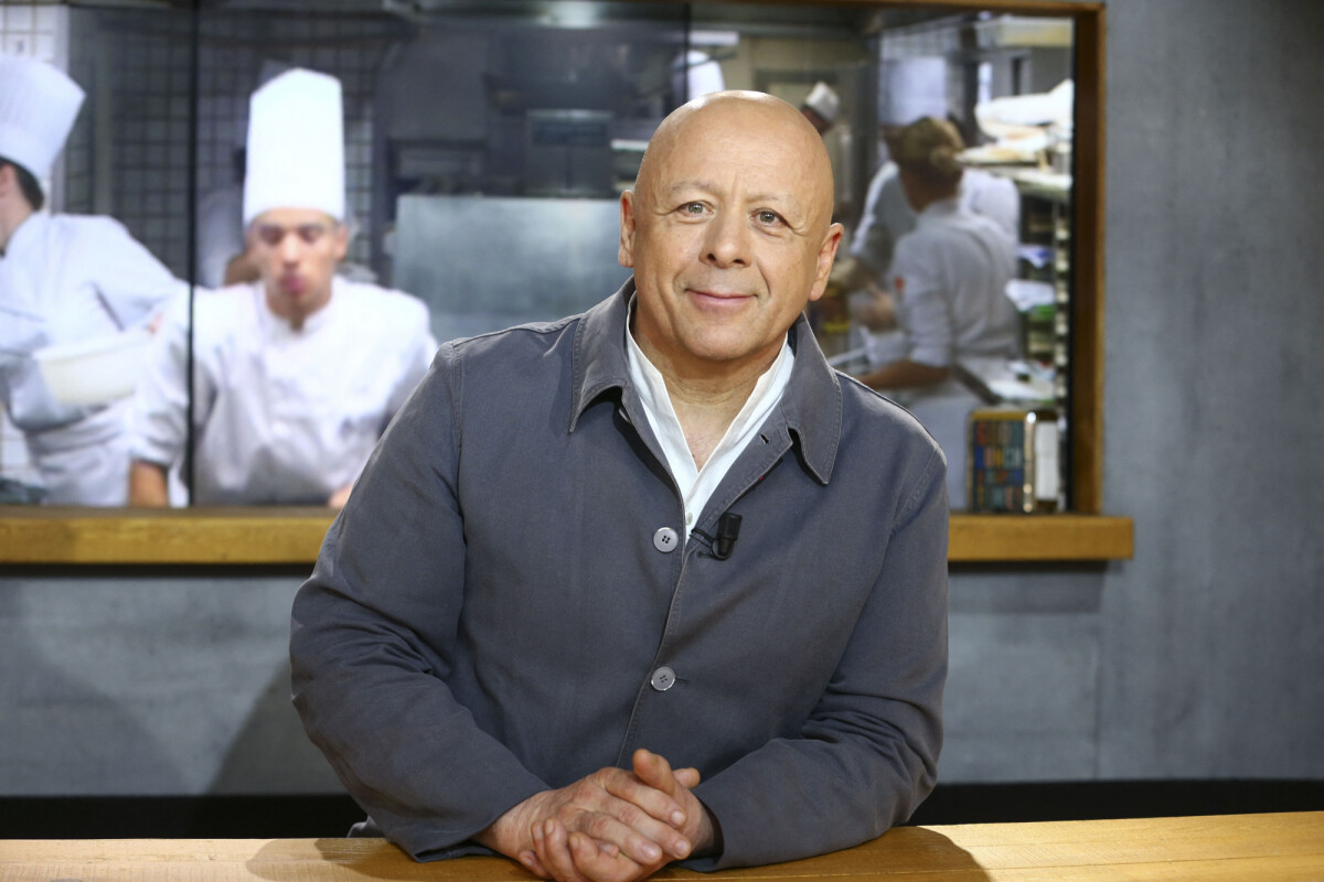 Photo : Le chef Thierry Marx sur le plateau de l'émission Politique à ...