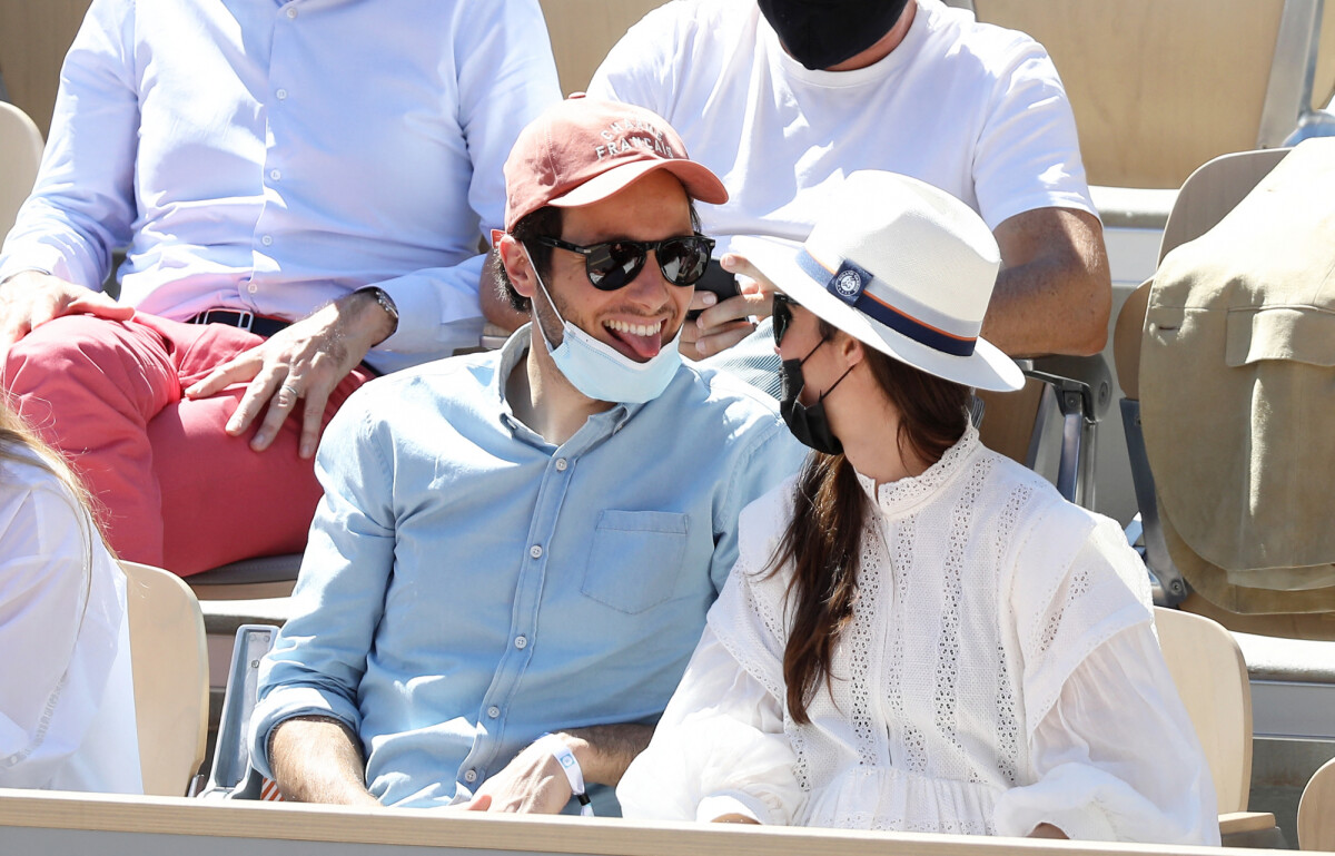 Photo : Vianney et sa compagne Catherine Robert (enceinte) dans les ...