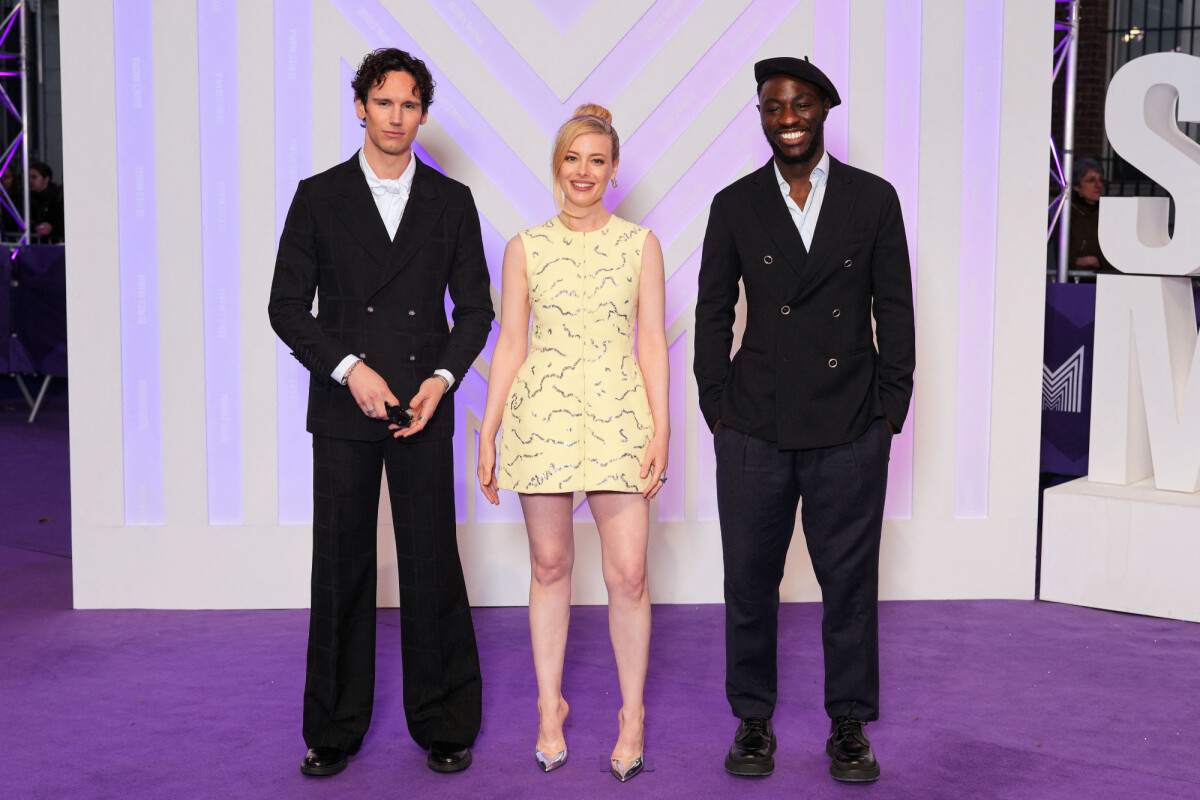 Photo : Cory Michael Smith, Gillian Jacobs et Ralph Amoussou lors de la ...