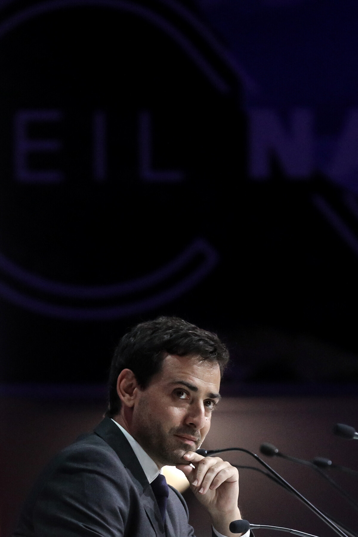Photo : Aujourd'hui, Gabriel Attal est en couple avec le président de ...