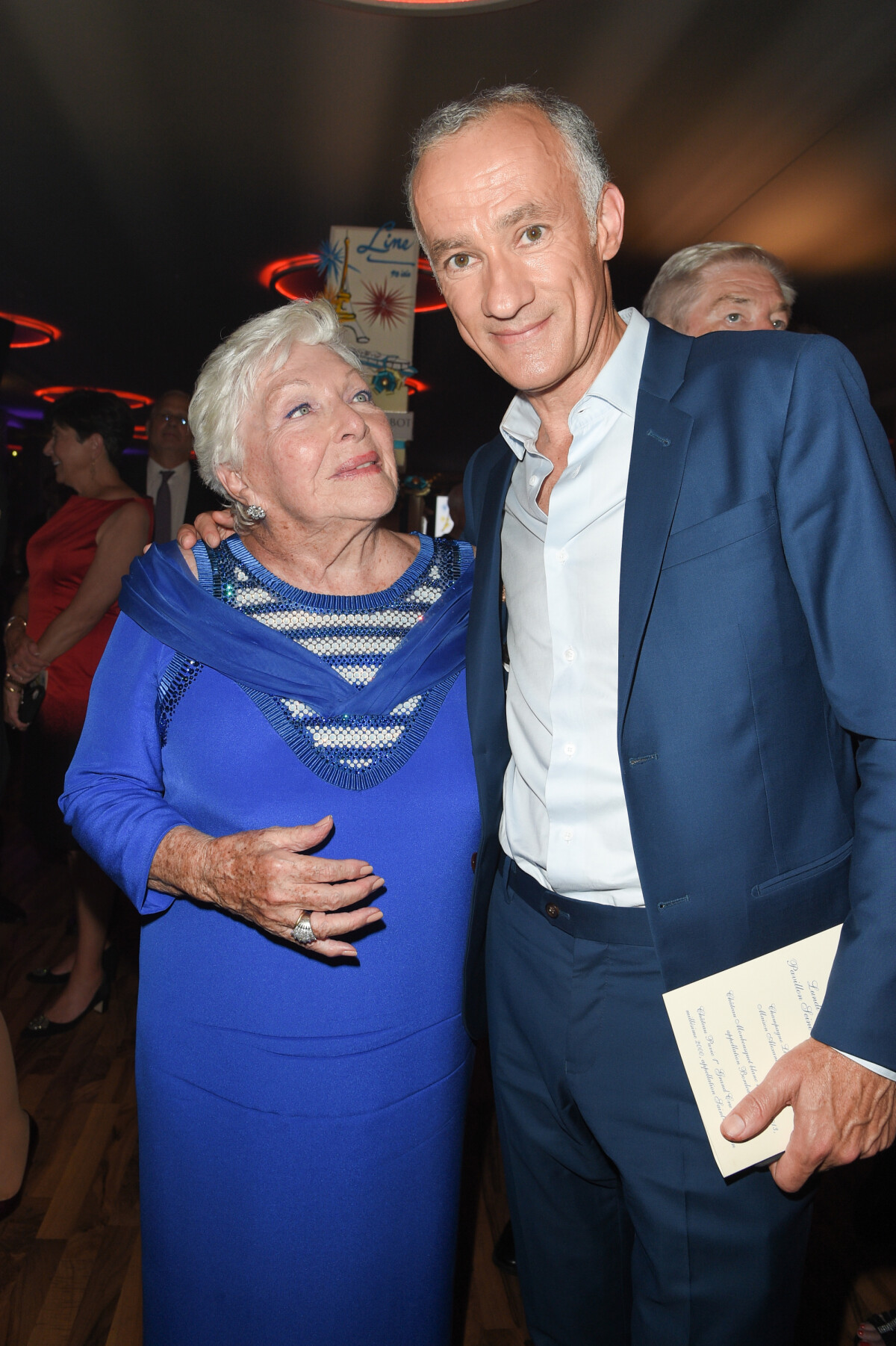 Photo : Semi-exclusif - Line Renaud, Gilles Bouleau - Soirée du 90ème ...
