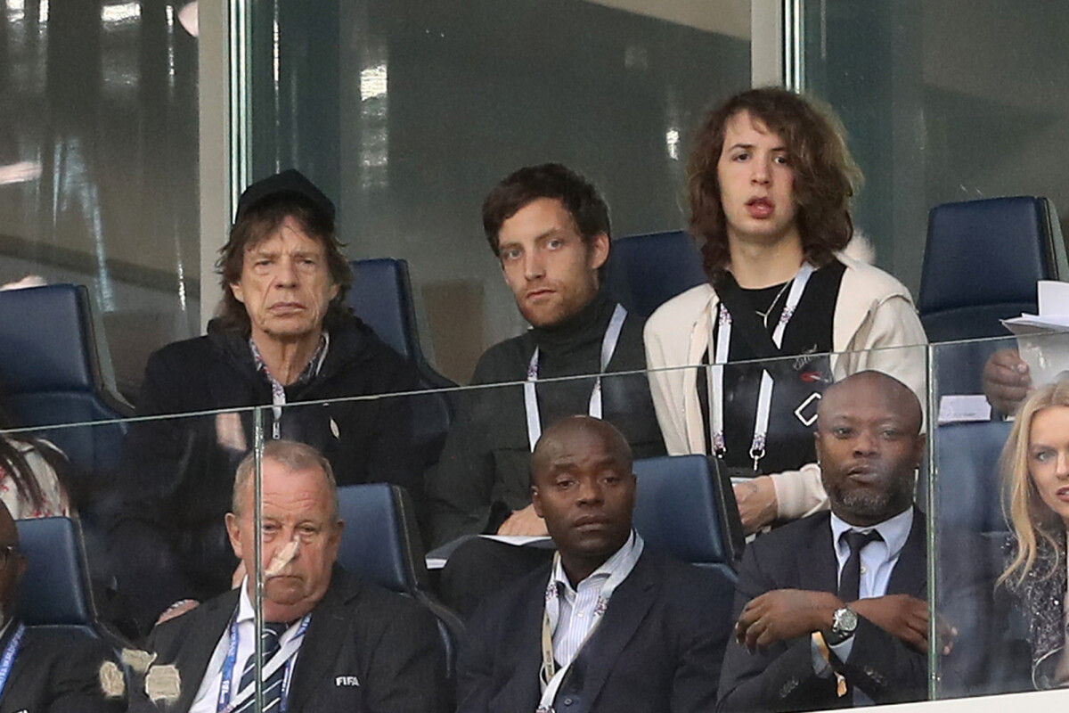 Photo : Mick Jagger et ses fils James et Lucas Jagger dans les tribunes ...