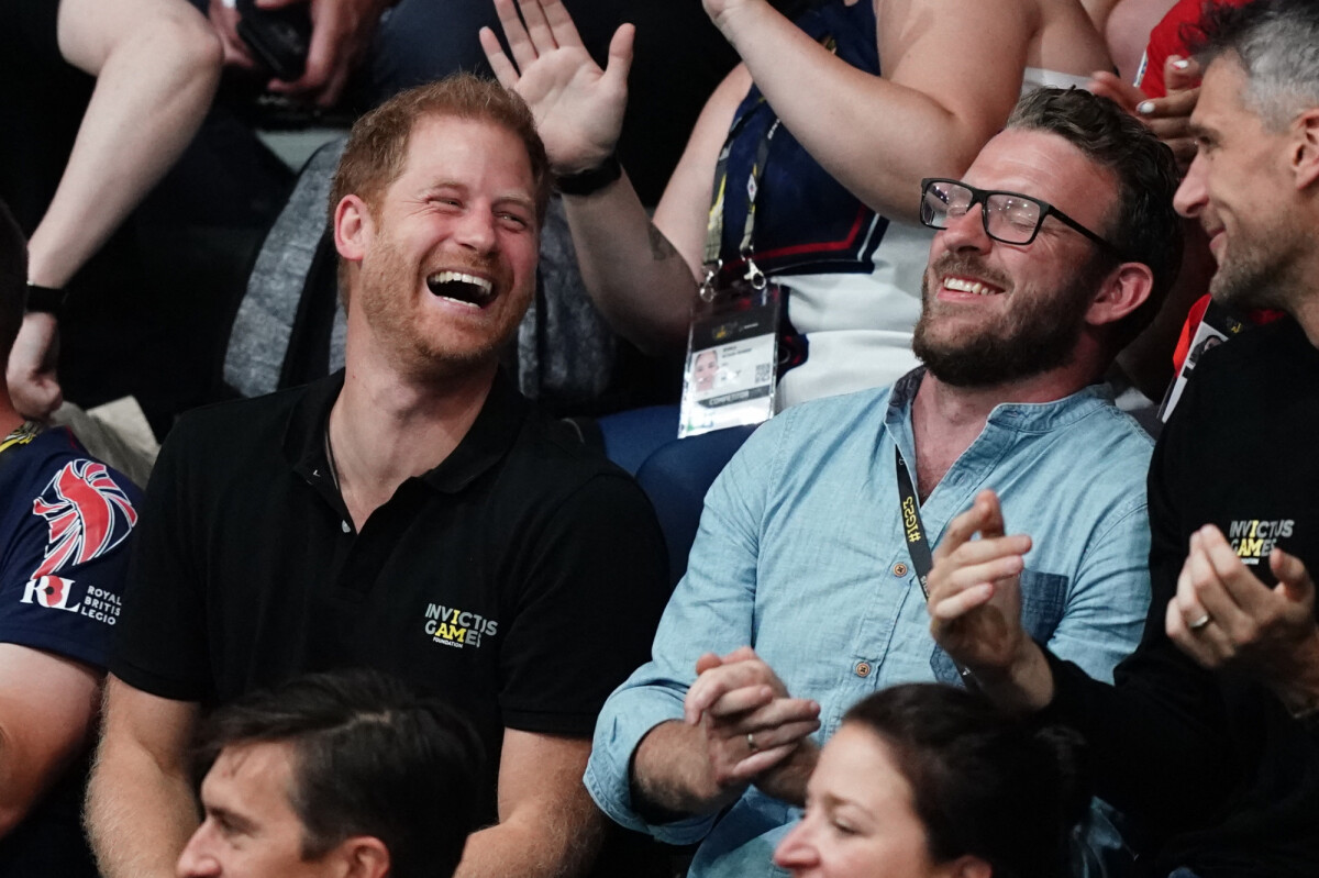 Photo : Le prince Harry, en mode solo à Dusseldorf, sera bientôt réuni ...