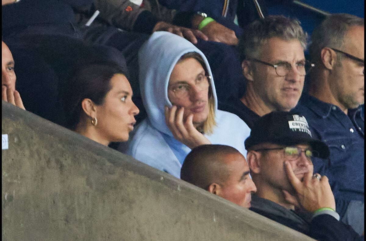Photo : Paul Mirabel et son amie - Tribunes du match de Ligue des ...