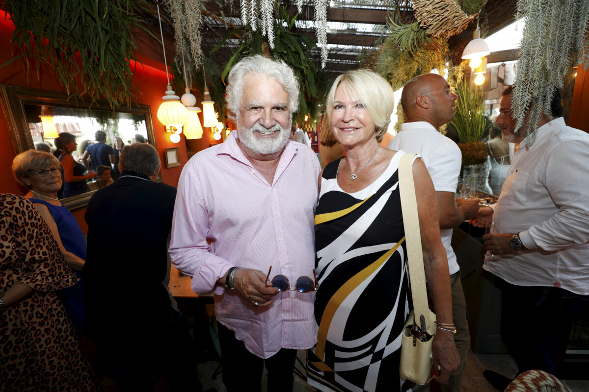 Photo : Sur scène, Roland Magdane ne cesse de rendre hommage à la femme ...