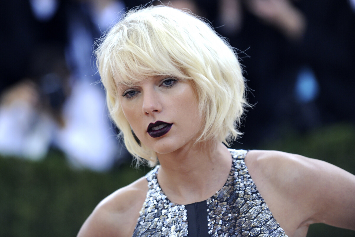 Photo : Taylor Swift - Soirée Costume Institute Benefit Gala 2016 (Met ...