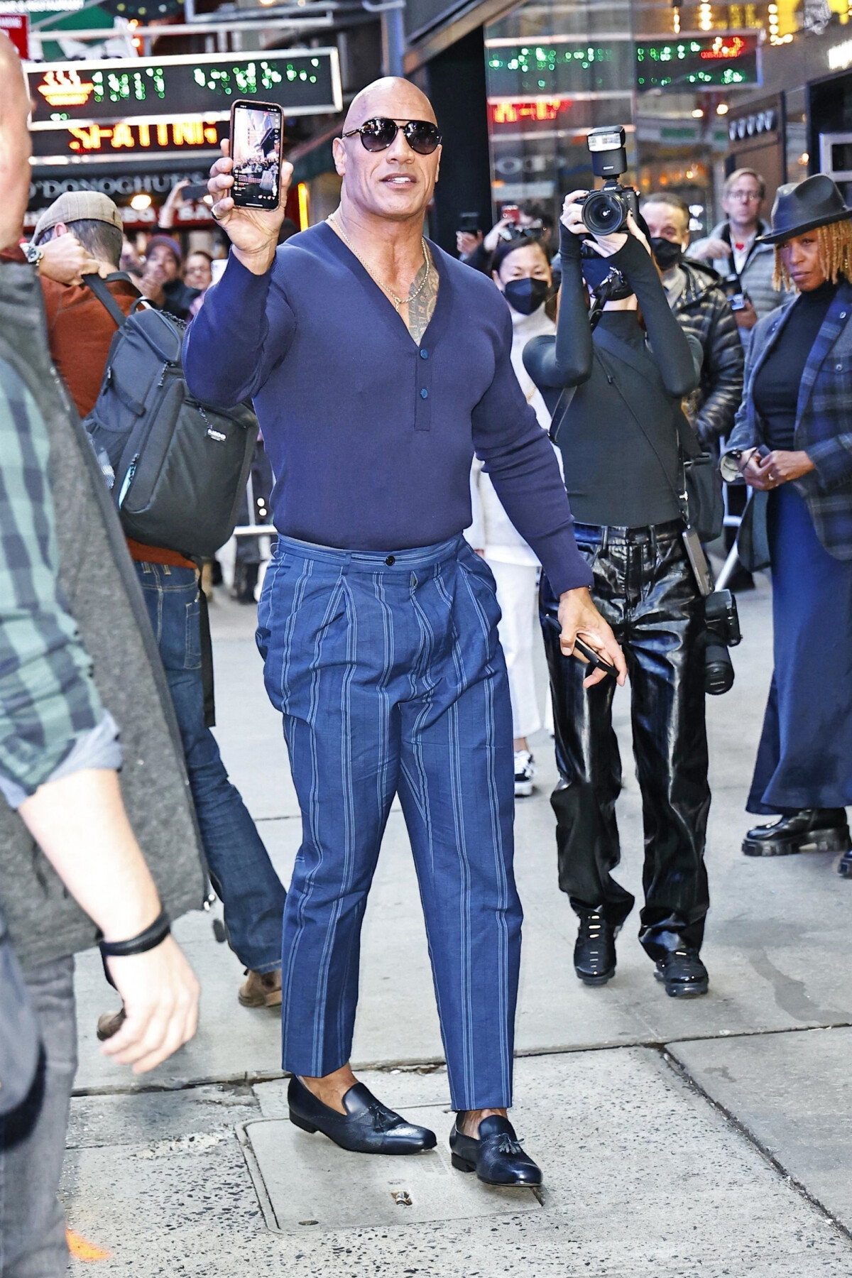 Photo : Dwayne Johnson film en Facetime son arrivée à l'émission "Good ...