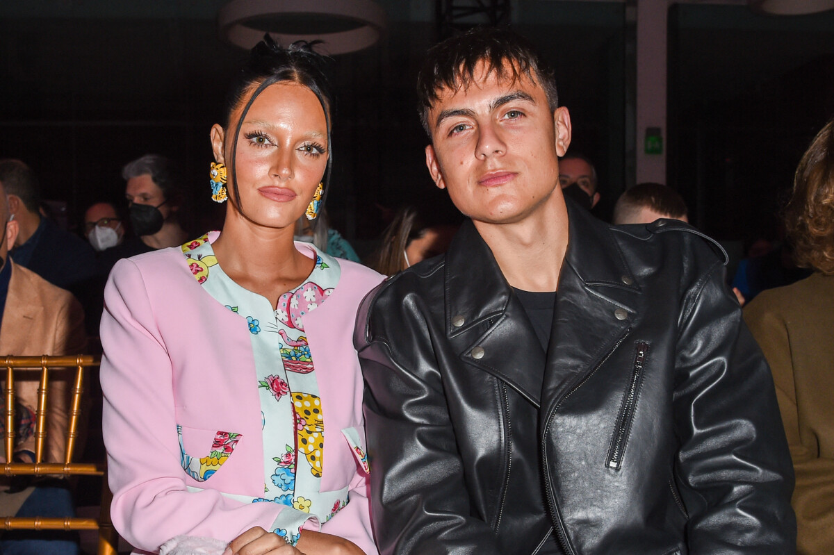 Photo : Paulo Dybala fait une demande en mariage originale Oriana ...