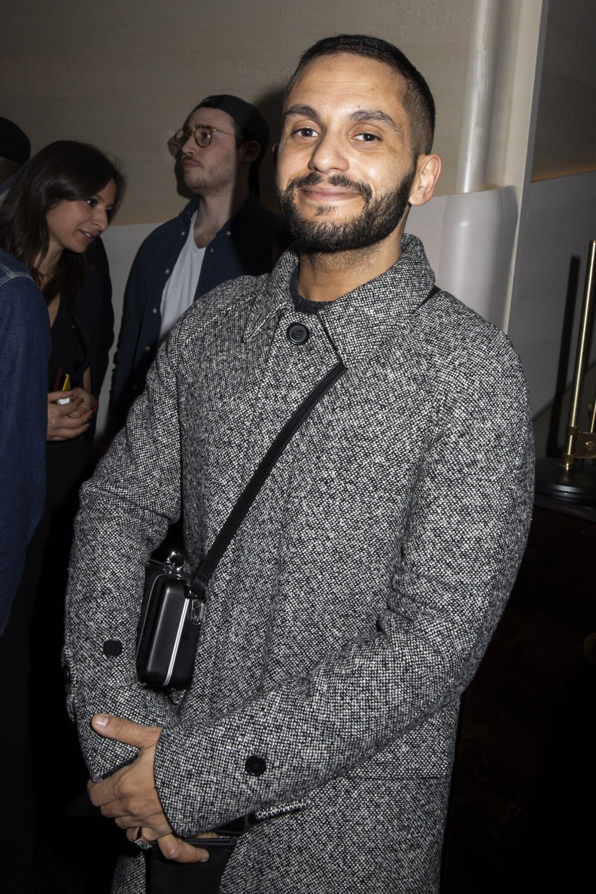 Vidéo : Malik Bentalha ridiculise Pascal Praud ! L'humoriste fait des ...