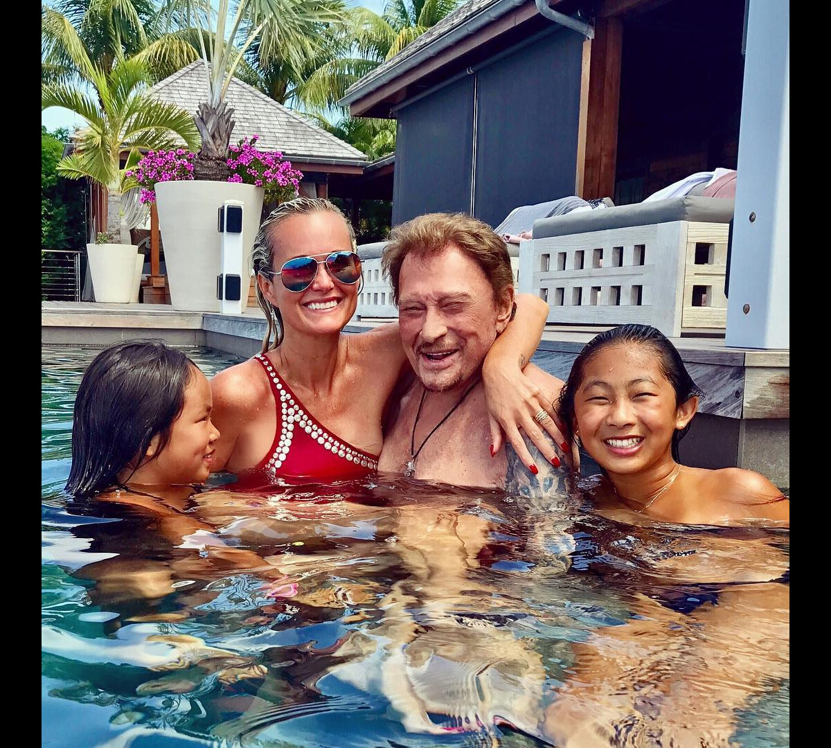 Photo : Jade et Joy Hallyday, Laeticia et Johnny Hallyday - Purepeople