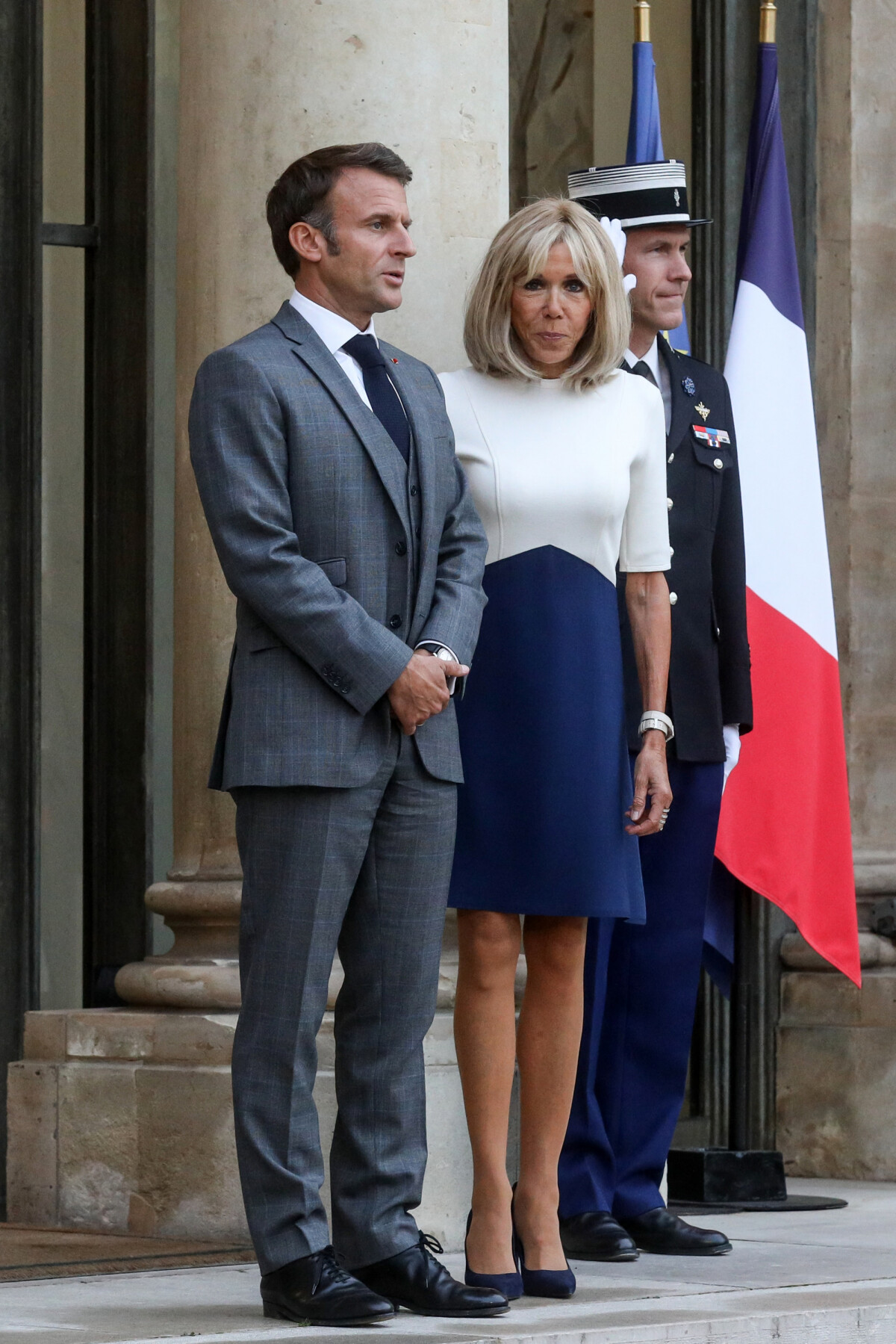 Photo : Le président français Emmanuel Macron et la première dame ...