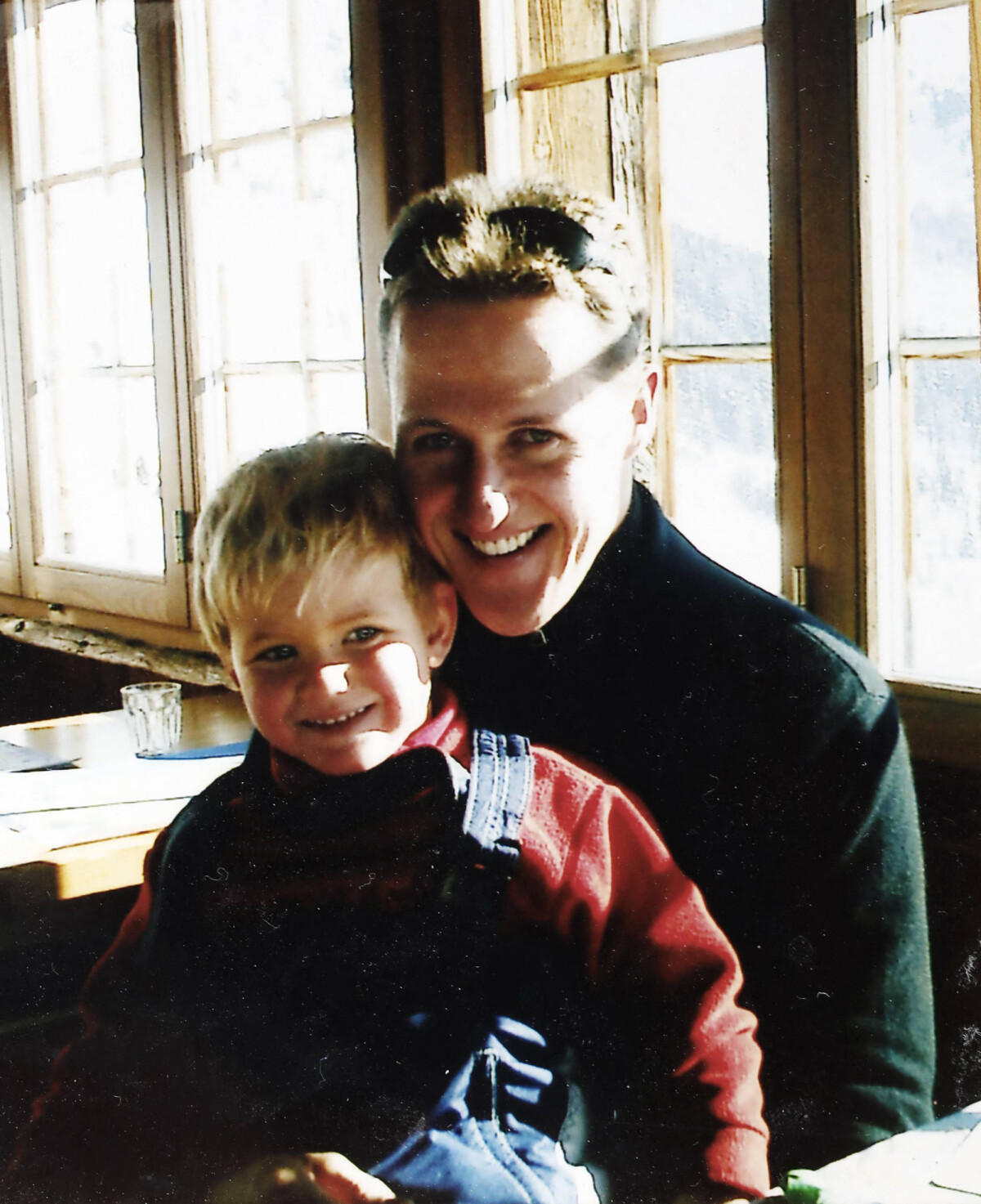Photo : Archives - Michael et son fils Mick Schumacher posant à Genève ...
