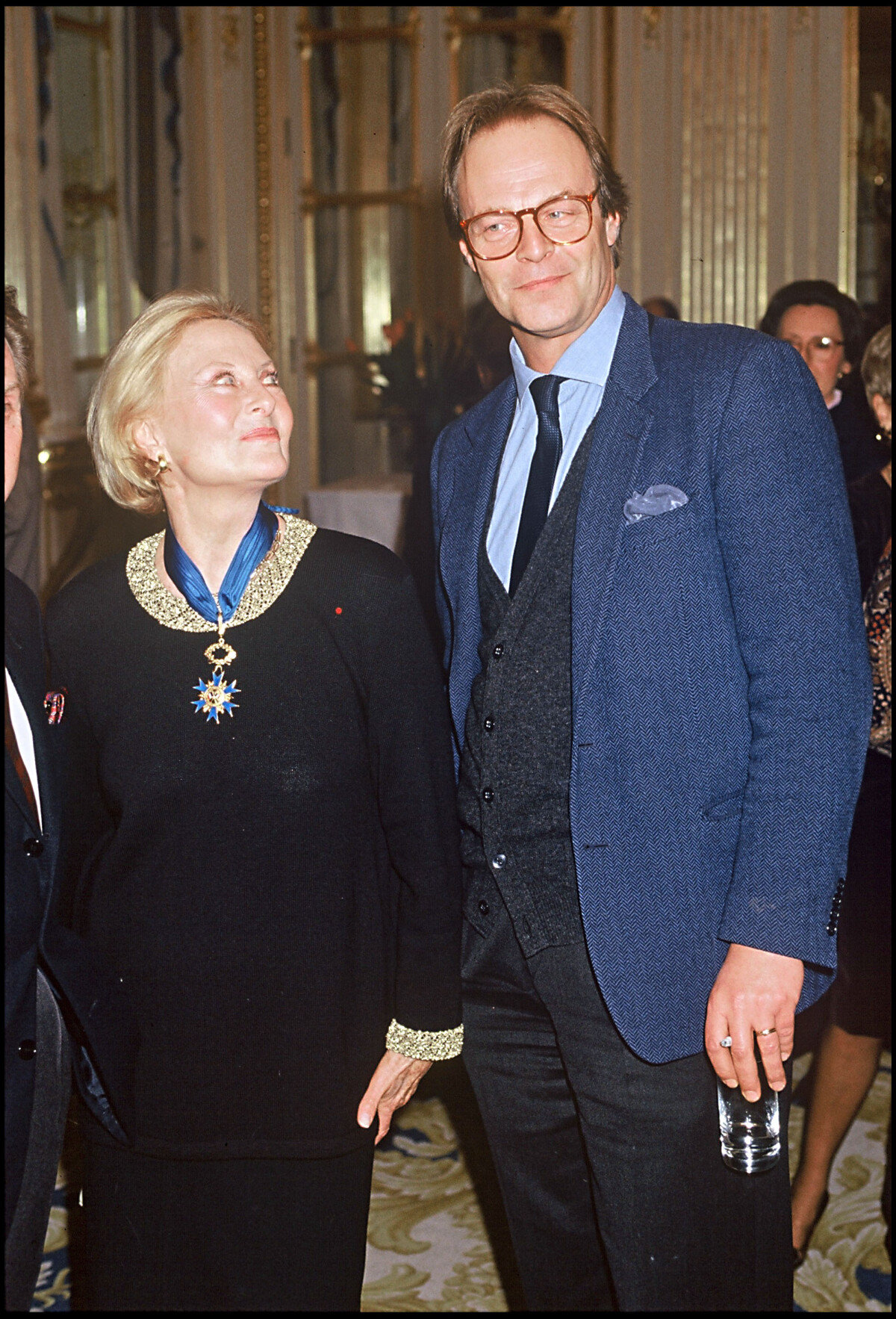 Photo : Mike Marshall avec sa mère Michèle Morgan lorsqu'elle reçoit la ...
