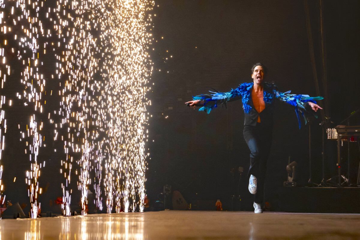 Photo : Mika a livré un show dingue à l'Accor Arena, à Paris Le ...