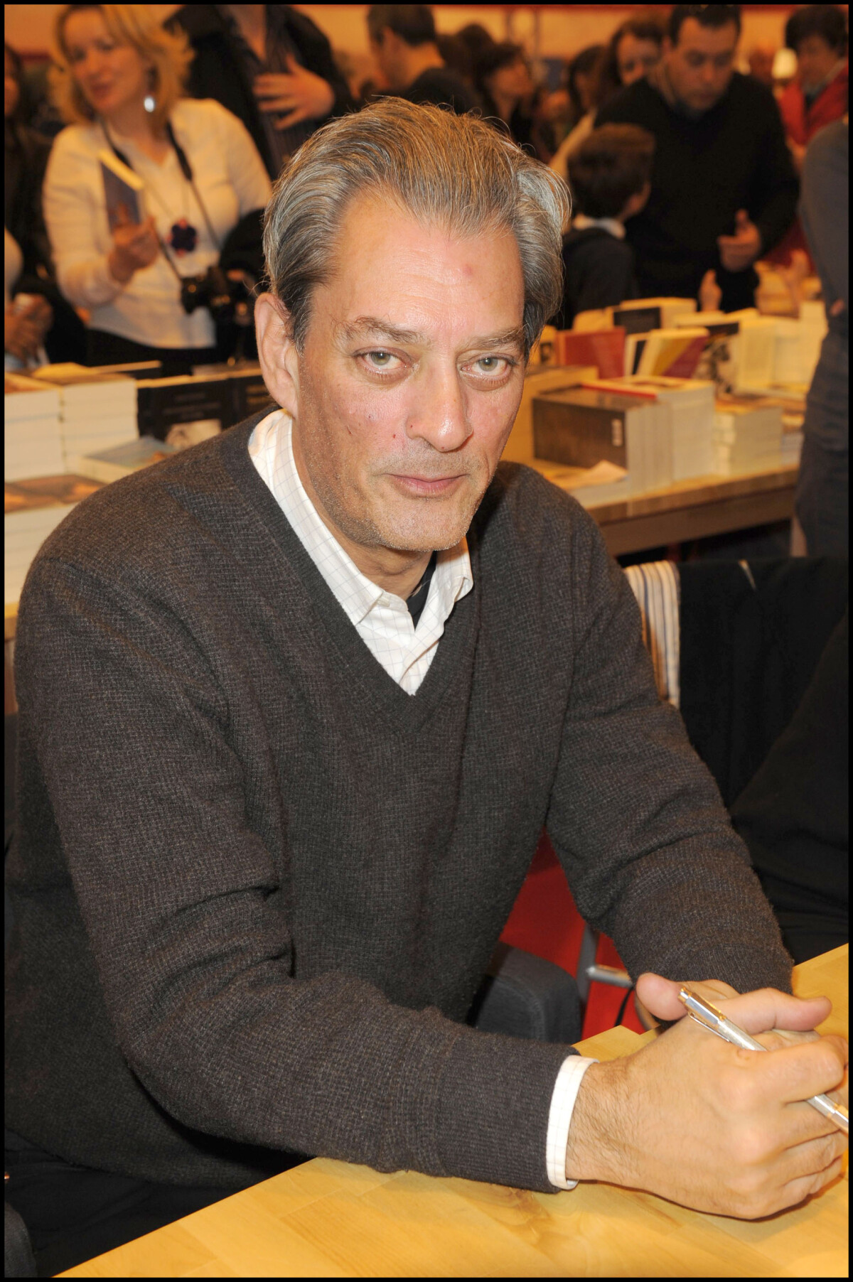Photo : Paul Auster au salon du livre à Versailles (archive) - Purepeople